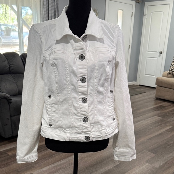 Guess | Jackets & Coats | Guess Womens Bright White Denim Jacket | Poshmark